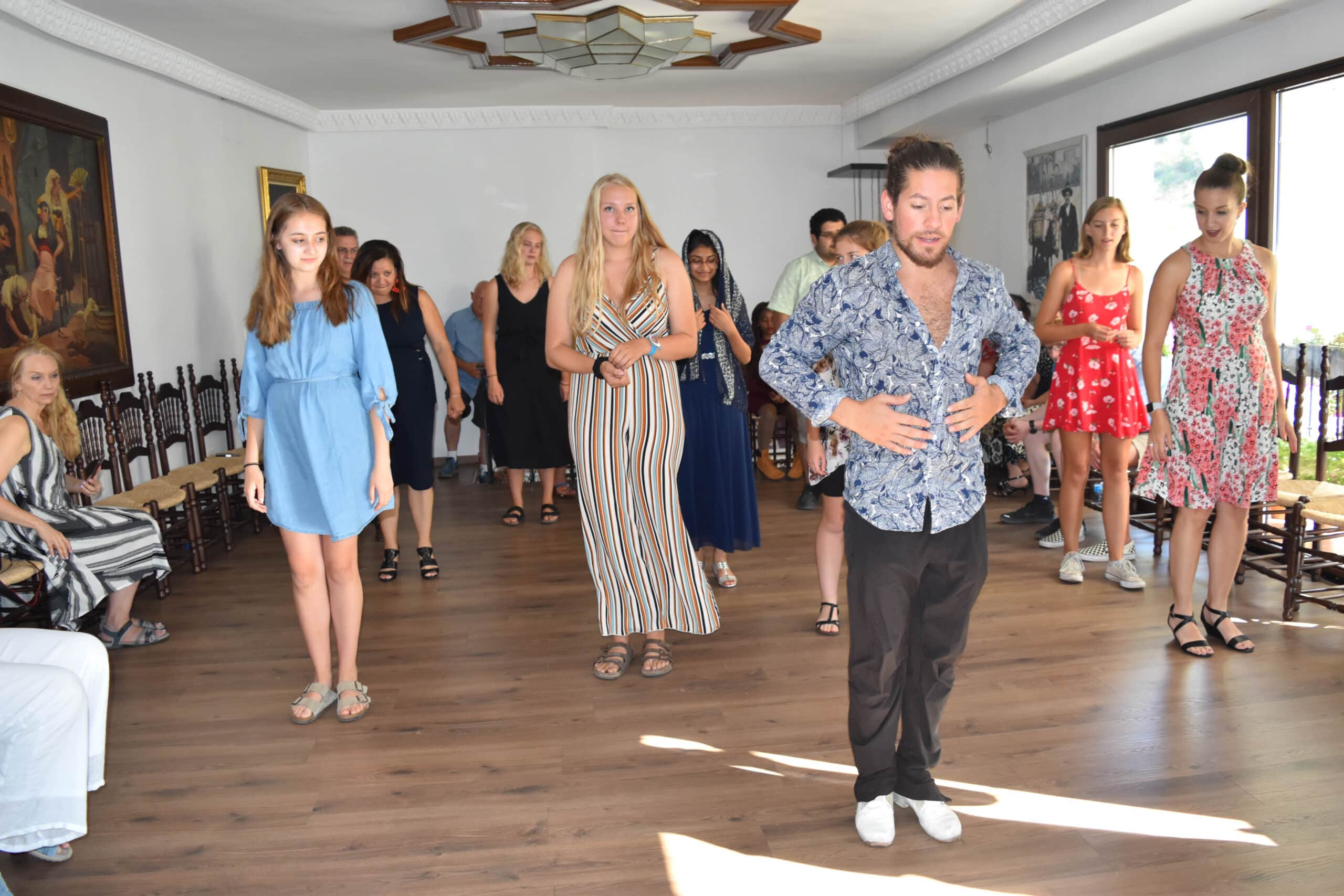 Flamenco Lesson and Show in Granada - Encore Tours